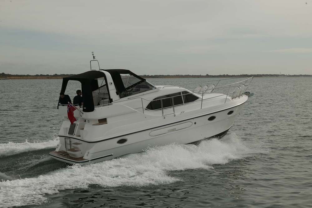 Sheerline 1050 Aft Cabin Bluewater